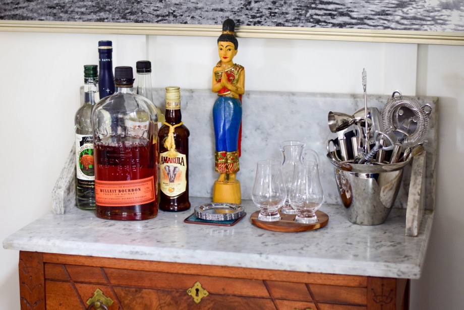 How to Create the Perfect Mini Bar Setup